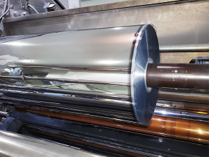 アルミ蒸着技術｜全面蒸着から部分蒸着まで対応｜PETフィルム | 印刷・コーティング・樹脂成形のOEM・受託生産｜ NISSHA株式会社